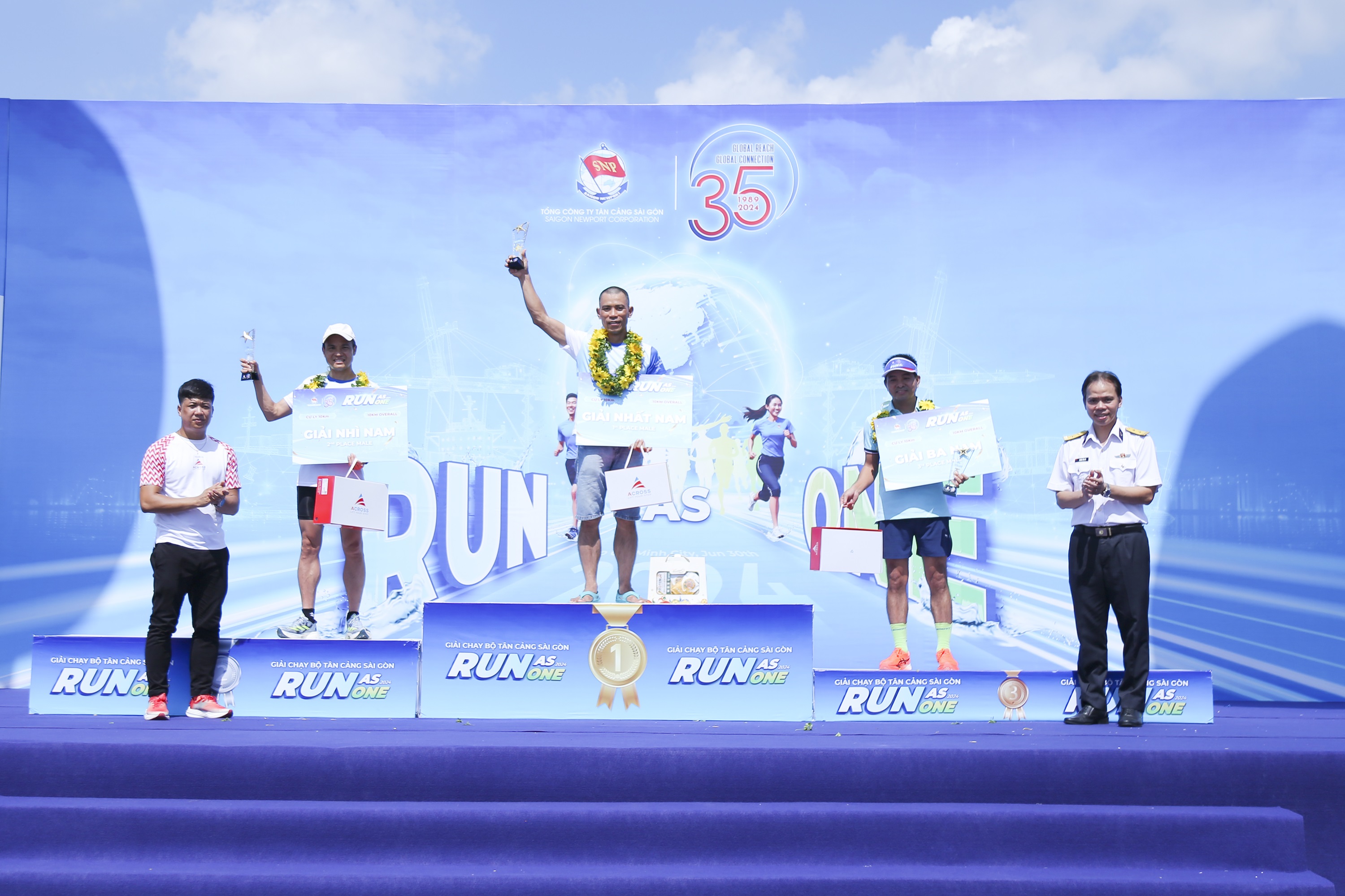 Giải chạy bộ SNP 2024 - Run As One thu hút hơn 1.600 người tham gia
